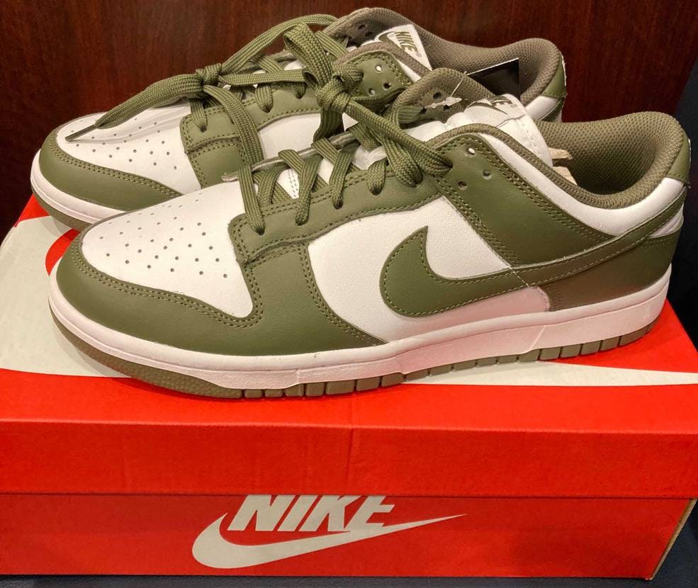 Lookbook - (Women) Nike Dunk Low 'Medium Olive' DD1503‑120 - Novelship