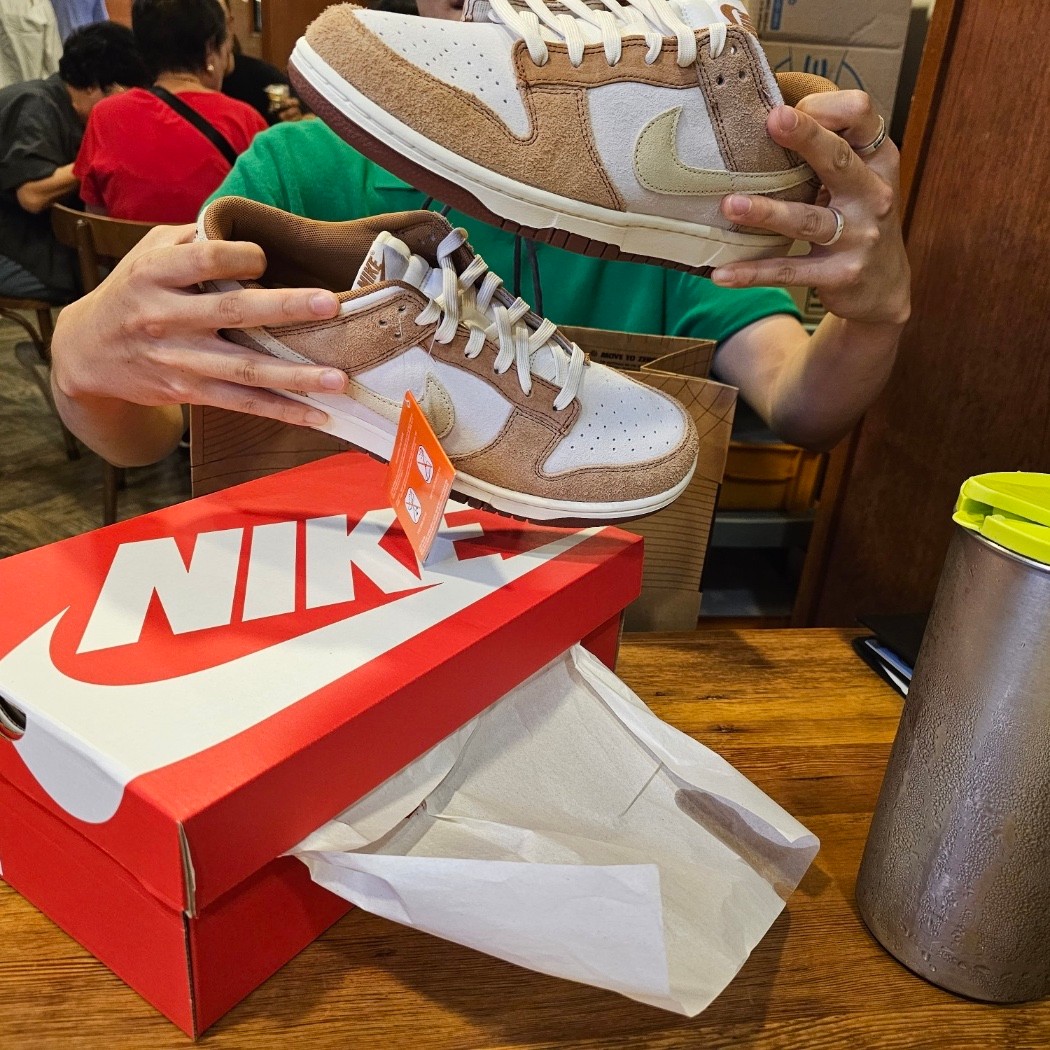 Lookbook - Nike Dunk Low Premium 'Medium Curry' DD1390‑100 - Novelship