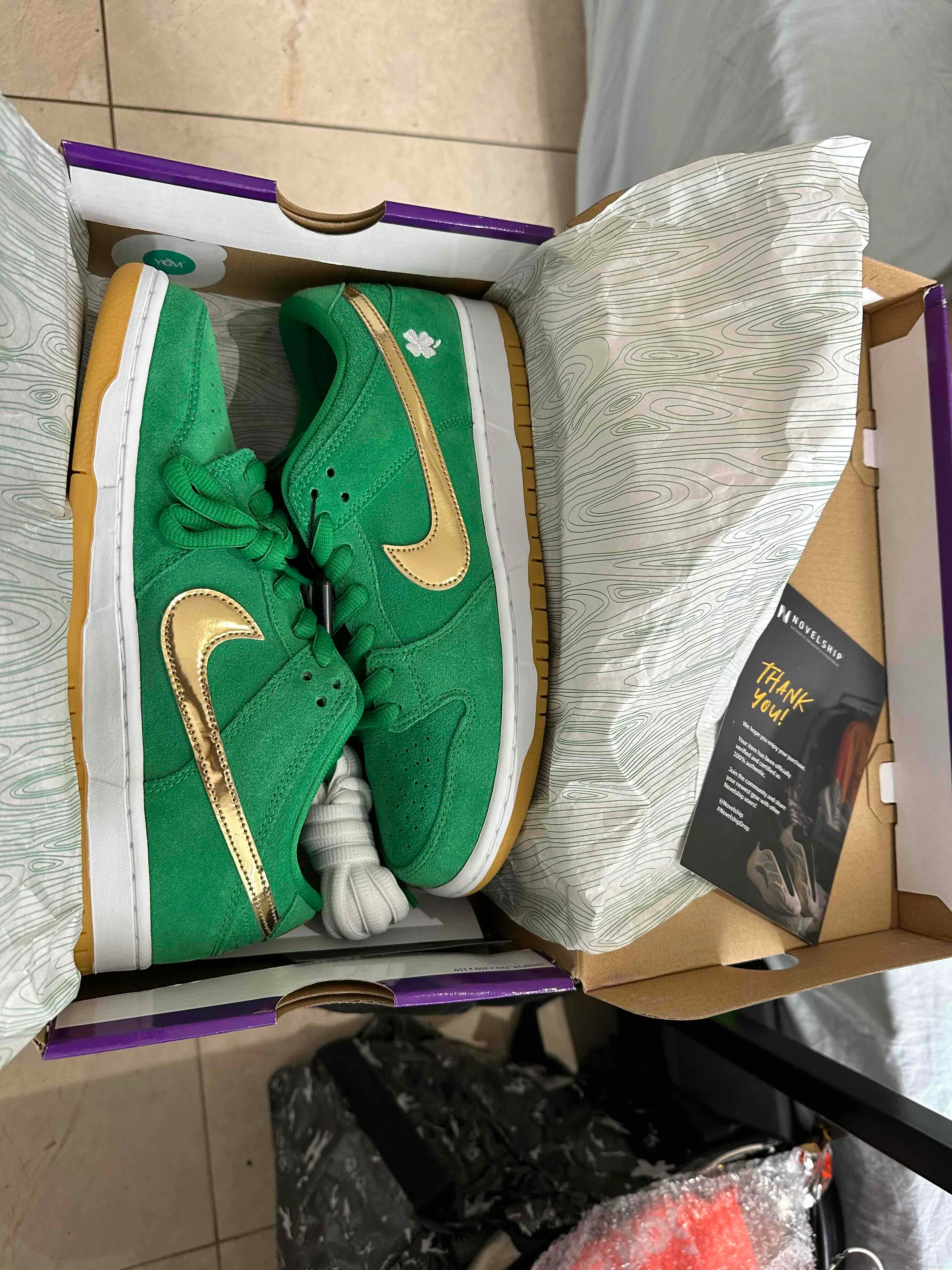 Lookbook - Nike SB Dunk Low 'St. Patrick’s Day' 2022 BQ6817-303 - Novelship
