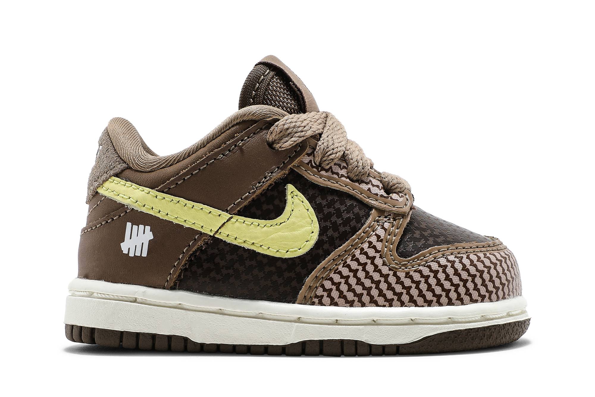 UNDEFEATED x Nike Dunk Low SP 'Canteen' (TD) - DJ4307-200 - Novelship