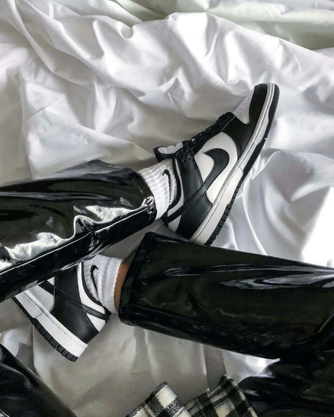 Lookbook - (Women) Nike Dunk Low Disrupt 'Black' CK6654-102 - Novelship