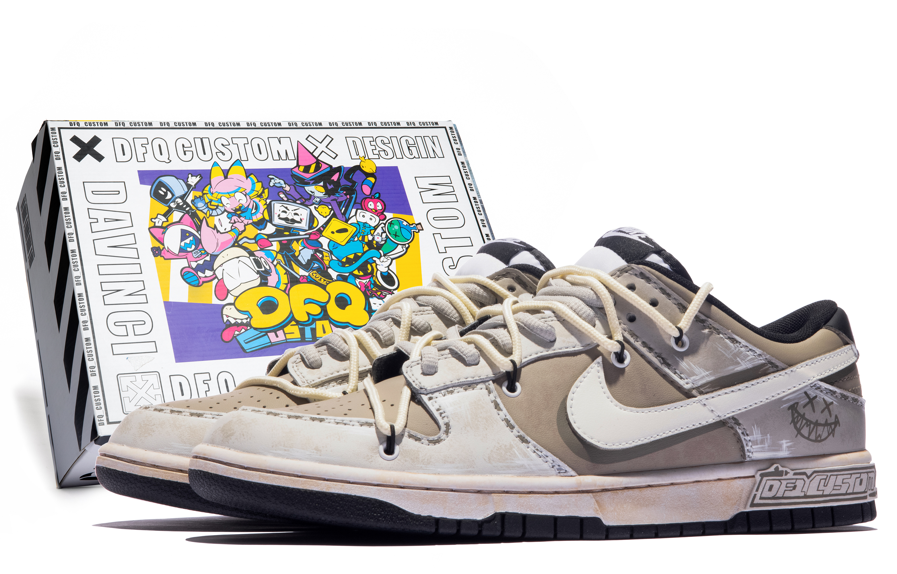 [Custom Shoes] Nike Dunk Low 'Joker White Grey' - Novelship