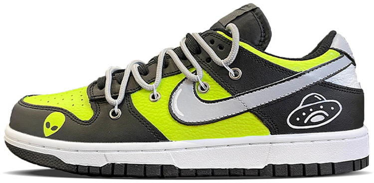 [Custom Shoes] Nike Dunk Low Retro 'Alien Graffiti' - Novelship