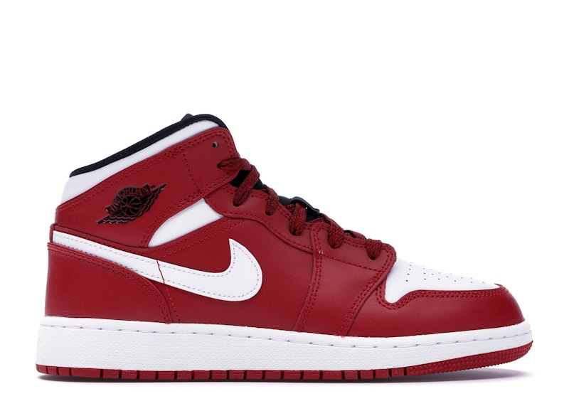 Buy (Grade School) Air Jordan 1 Retro Mid 'Chicago Gym Red White' 2018 ...