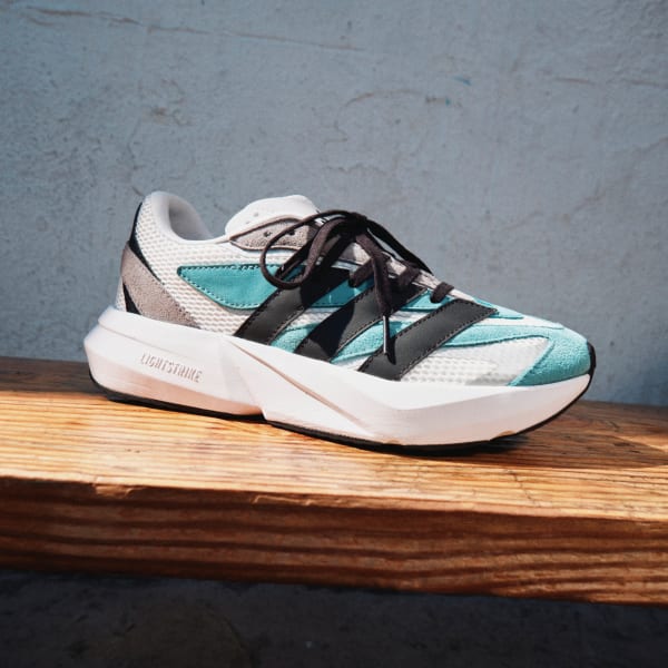 購買 Adidas Light Blaze 雲白/核心黑/粉青 JR3462 - Novelship