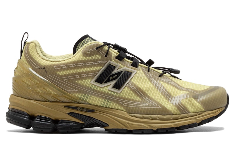 Beli CAYL x New Balance 1906R 'Fire Gold Yellow' M1906RCY - Novelship