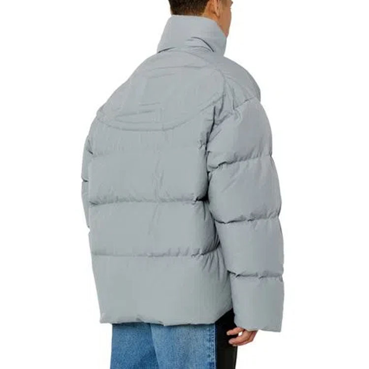 Comprar DIESEL SS23 Solid Color Embossed Logo Puffer Jacket with Zip ...